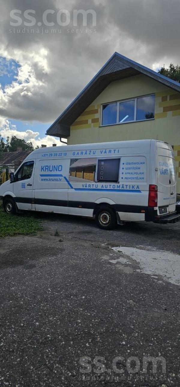 White Volkswagen Crafter 2013 in Riga, with an engine capacity of 2.00 L and mileage of 450 thousand km for 2000 €, photo 1 on AUTOMOTO.COM.LV