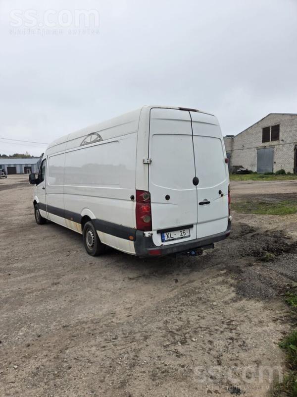 Volkswagen Crafter 2013 in Riga on AUTOMOTO.COM.LV White Volkswagen Crafter 2013 in Riga, with an engine capacity of 2.00 L and mileage of 486 thousand km for 3600 ā¬, photo 7 on AUTOMOTO.COM.LV