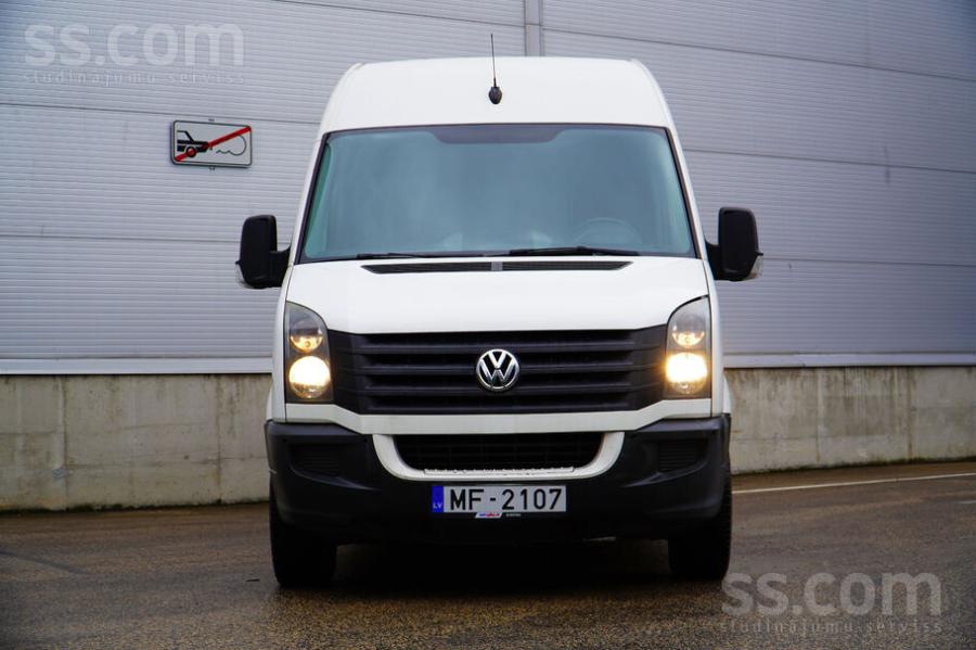 White Volkswagen Crafter 2014 in Riga, with an engine capacity of 2.00 L and mileage of 265 thousand km for 3599 €, photo 1 on AUTOMOTO.COM.LV