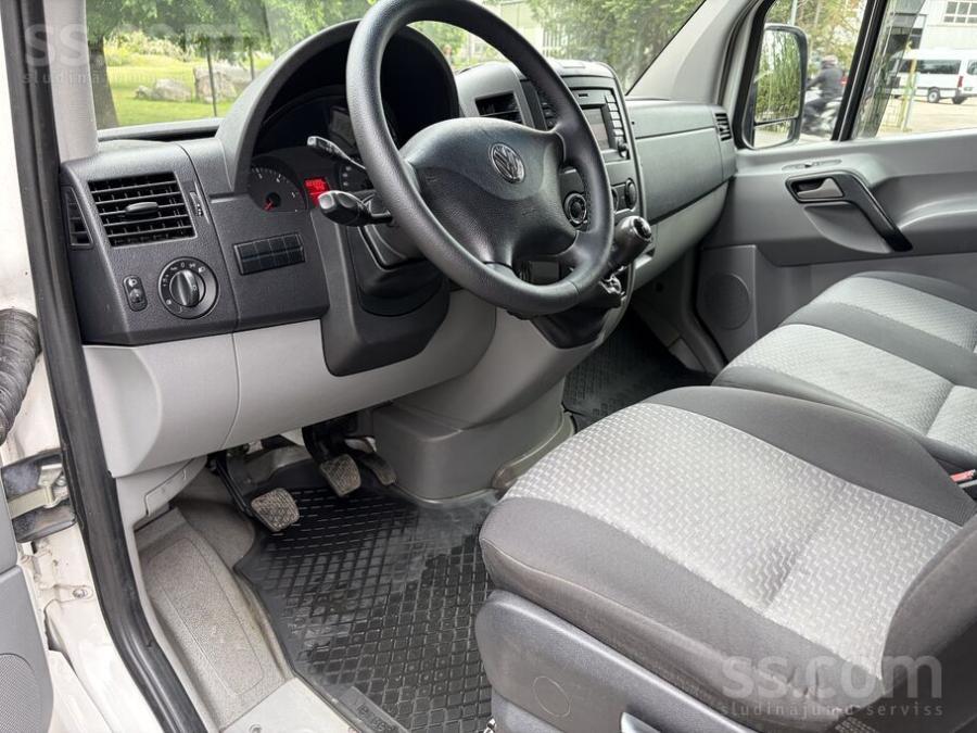 Balts Volkswagen Crafter 2014 Ogre, ar dzinēja tilpumu 2.00 L un nobraukumu 0 tūkst. km par 11950 €, foto 13 vietnē AUTOMOTO.COM.LV
