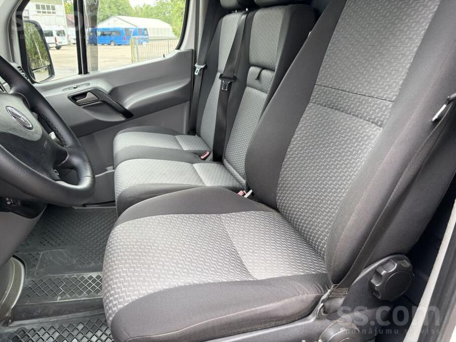 Balts Volkswagen Crafter 2014 Ogre, ar dzinēja tilpumu 2.00 L un nobraukumu 0 tūkst. km par 11950 €, foto 14 vietnē AUTOMOTO.COM.LV