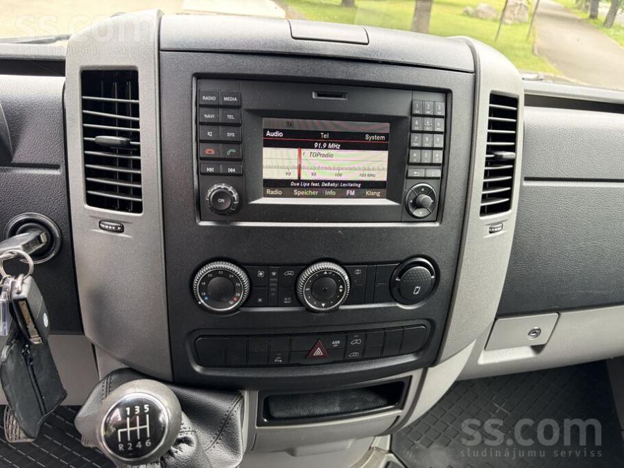 Balts Volkswagen Crafter 2014 Ogre, ar dzinēja tilpumu 2.00 L un nobraukumu 0 tūkst. km par 11950 €, foto 18 vietnē AUTOMOTO.COM.LV