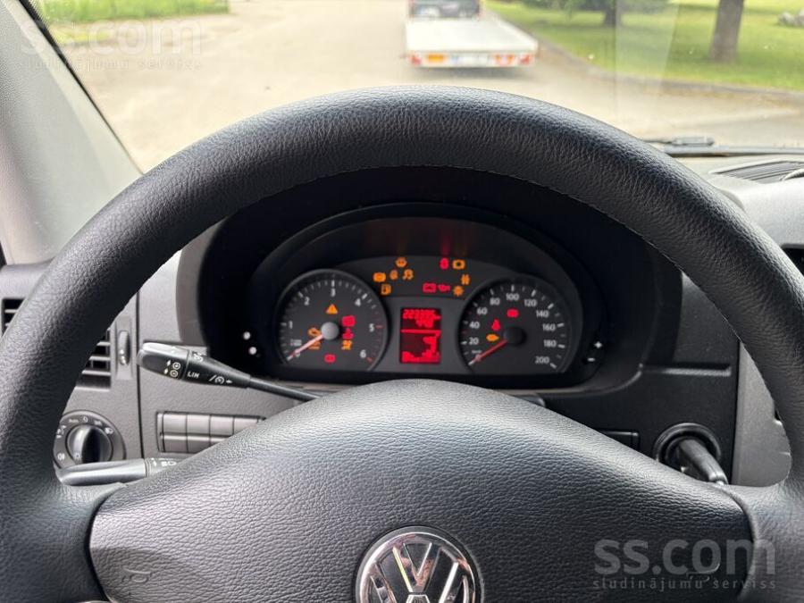 Balts Volkswagen Crafter 2014 Ogre, ar dzinēja tilpumu 2.00 L un nobraukumu 0 tūkst. km par 11950 €, foto 19 vietnē AUTOMOTO.COM.LV