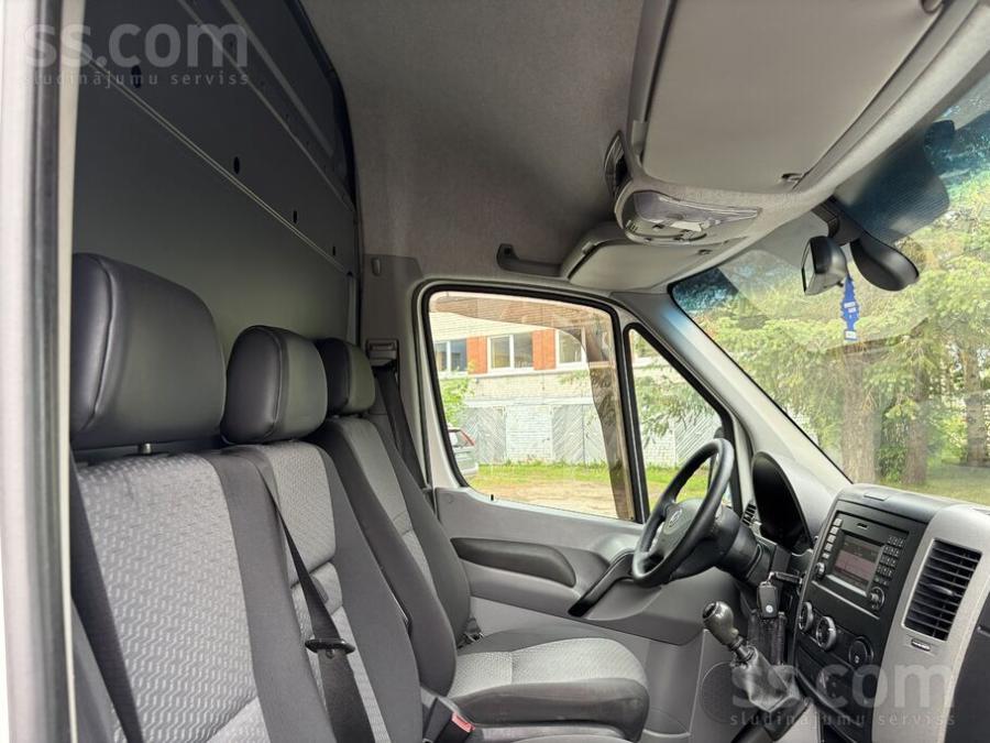 Balts Volkswagen Crafter 2014 Ogre, ar dzinēja tilpumu 2.00 L un nobraukumu 0 tūkst. km par 11950 €, foto 23 vietnē AUTOMOTO.COM.LV