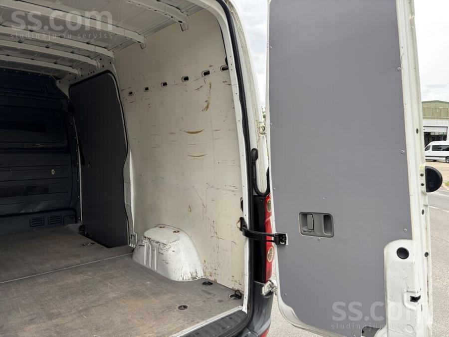 Balts Volkswagen Crafter 2014 Ogre, ar dzinēja tilpumu 2.00 L un nobraukumu 0 tūkst. km par 11950 €, foto 29 vietnē AUTOMOTO.COM.LV
