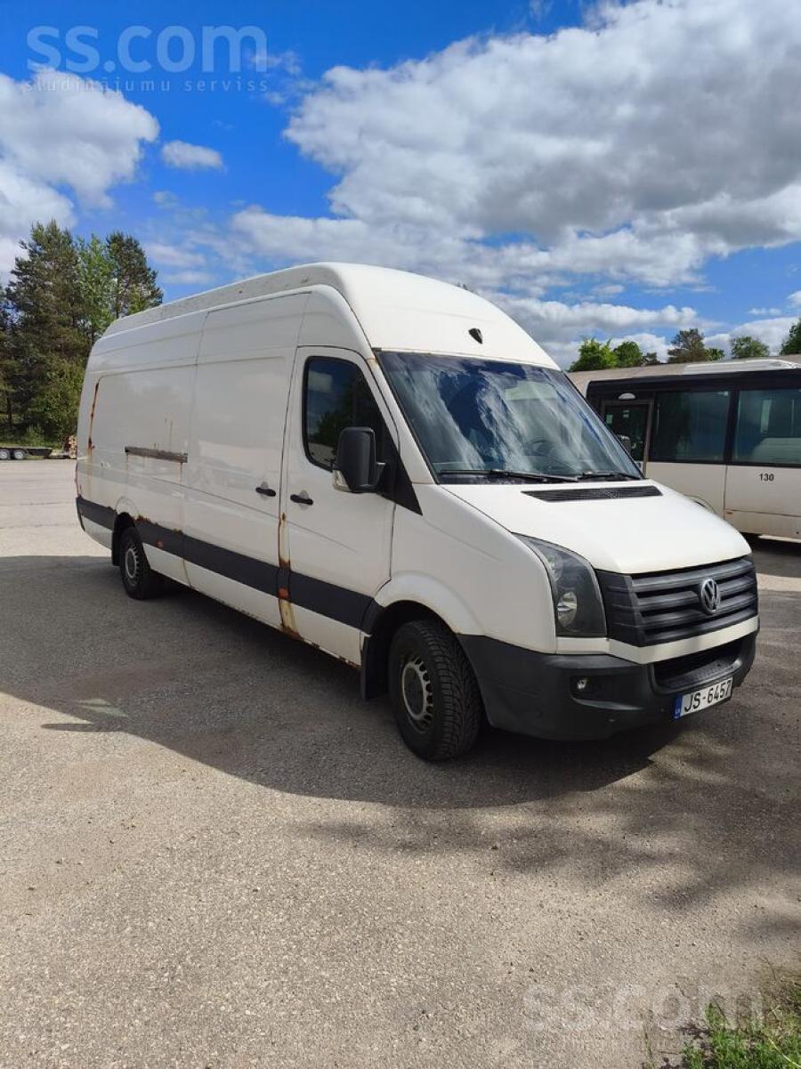 White Volkswagen Crafter 2014 in Jekabpils, with an engine capacity of 2.00 L and mileage of 336 thousand km for 6500 €, photo 3 on AUTOMOTO.COM.LV