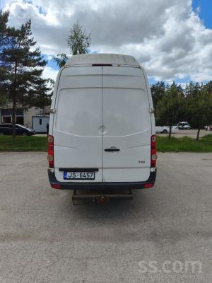 White Volkswagen Crafter 2014 in Jekabpils, with an engine capacity of 2.00 L and mileage of 336 thousand km for 6500 €, photo 6 on AUTOMOTO.COM.LV