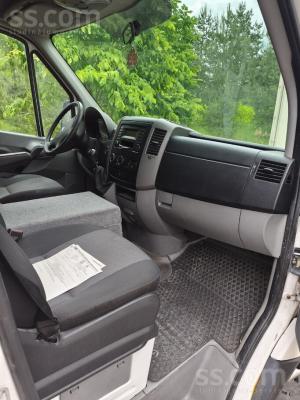 White Volkswagen Crafter 2014 in Jekabpils, with an engine capacity of 2.00 L and mileage of 336 thousand km for 6500 €, photo 7 on AUTOMOTO.COM.LV