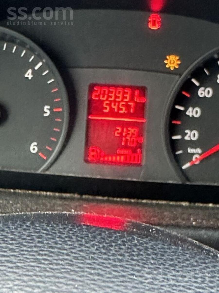 Balts Volkswagen Crafter 2014 Rīga, ar dzinēja tilpumu 2.00 L un nobraukumu 204 tūkst. km par 7500 €, foto 7 vietnē AUTOMOTO.COM.LV