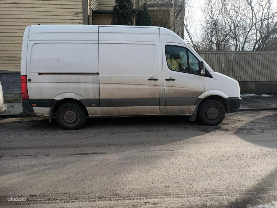 White Volkswagen Crafter 2014 in Jogeva, with an engine capacity of 0.00 L and mileage of 321 thousand km for 14900 €, photo 7 on AUTOMOTO.COM.LV