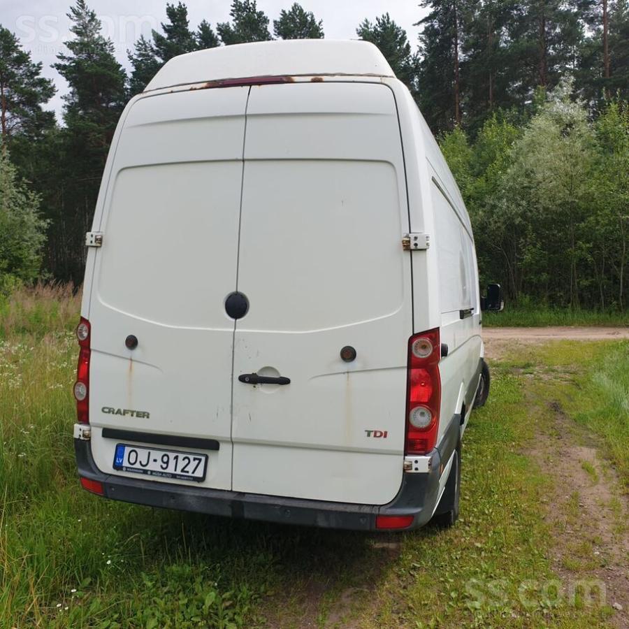 Balts Volkswagen Crafter 2014 Rīga, ar dzinēja tilpumu 2.00 L un nobraukumu 233 tūkst. km par 6750 €, foto 3 vietnē AUTOMOTO.COM.LV