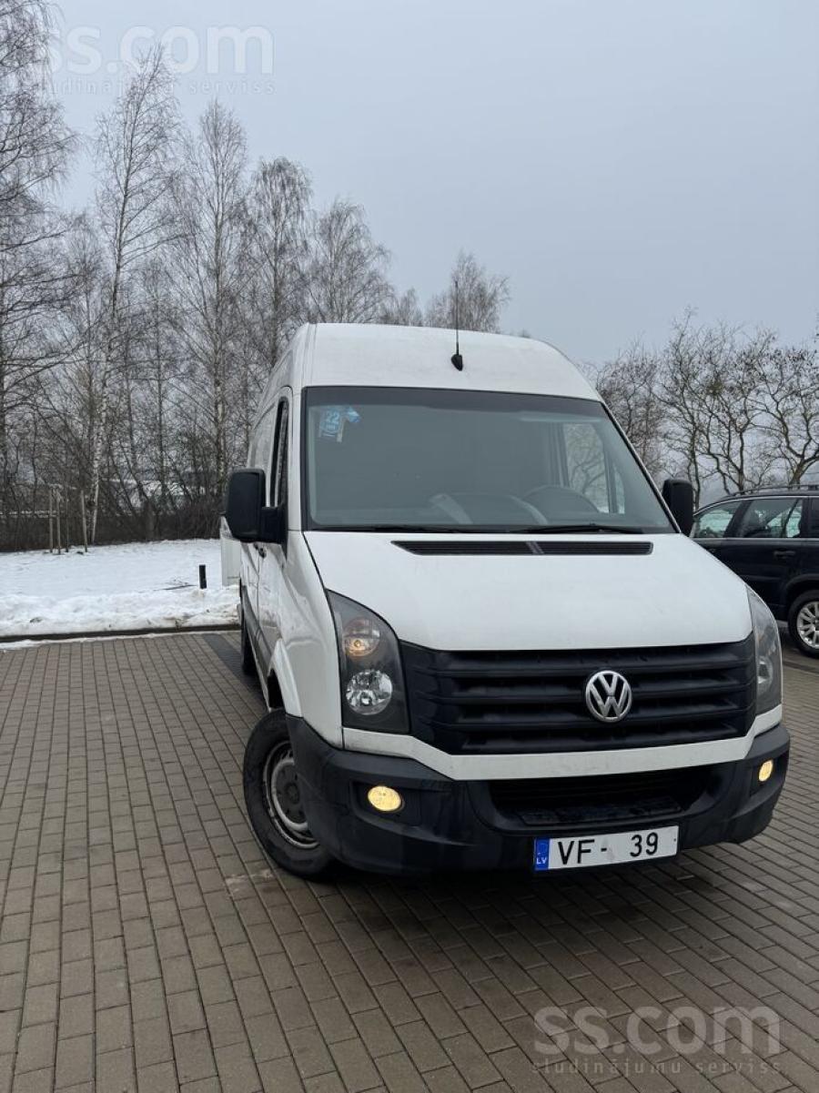 White Volkswagen Crafter 2015 in Riga, with an engine capacity of 2.00 L and mileage of 263 thousand km for 7800 €, photo 1 on AUTOMOTO.COM.LV