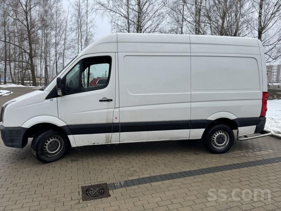 White Volkswagen Crafter 2015 in Riga, with an engine capacity of 2.00 L and mileage of 263 thousand km for 7800 €, photo 5 on AUTOMOTO.COM.LV