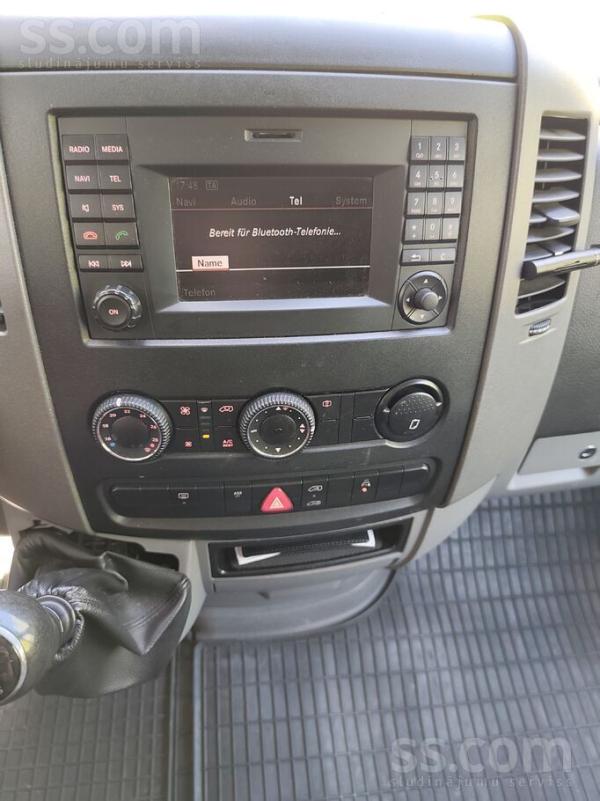 Balts Volkswagen Crafter 2015 Rīga, ar dzinēja tilpumu 2.00 L un nobraukumu 344 tūkst. km par 7500 €, foto 10 vietnē AUTOMOTO.COM.LV