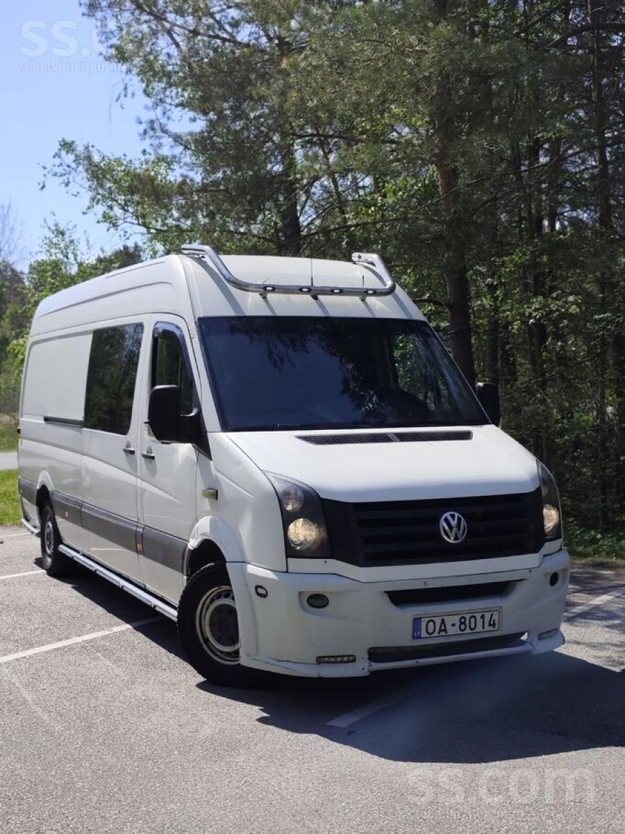 White Volkswagen Crafter 2015 in Riga, with an engine capacity of 2.00 L and mileage of 344 thousand km for 7490 €, photo 1 on AUTOMOTO.COM.LV