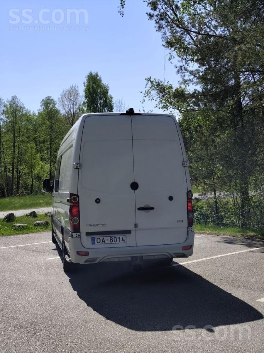 White Volkswagen Crafter 2015 in Riga, with an engine capacity of 2.00 L and mileage of 344 thousand km for 7490 €, photo 5 on AUTOMOTO.COM.LV