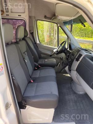 White Volkswagen Crafter 2015 in Riga, with an engine capacity of 2.00 L and mileage of 344 thousand km for 7490 €, photo 6 on AUTOMOTO.COM.LV