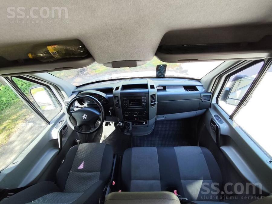 White Volkswagen Crafter 2015 in Riga, with an engine capacity of 2.00 L and mileage of 344 thousand km for 7490 €, photo 9 on AUTOMOTO.COM.LV