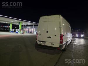 Balts Volkswagen Crafter 2015 Rīga, ar dzinēja tilpumu 2.00 L un nobraukumu 405 tūkst. km par 8000 €, foto  vietnē AUTOMOTO.COM.LV