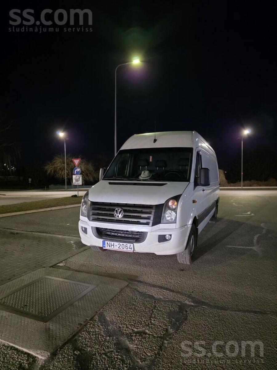 Balts Volkswagen Crafter 2015 Rīga, ar dzinēja tilpumu 2.00 L un nobraukumu 405 tūkst. km par 8000 €, foto 5 vietnē AUTOMOTO.COM.LV
