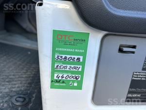 Balts Volkswagen Crafter 2015 Rīga, ar dzinēja tilpumu 2.00 L un nobraukumu 396 tūkst. km par 2990 €, foto 13 vietnē AUTOMOTO.COM.LV