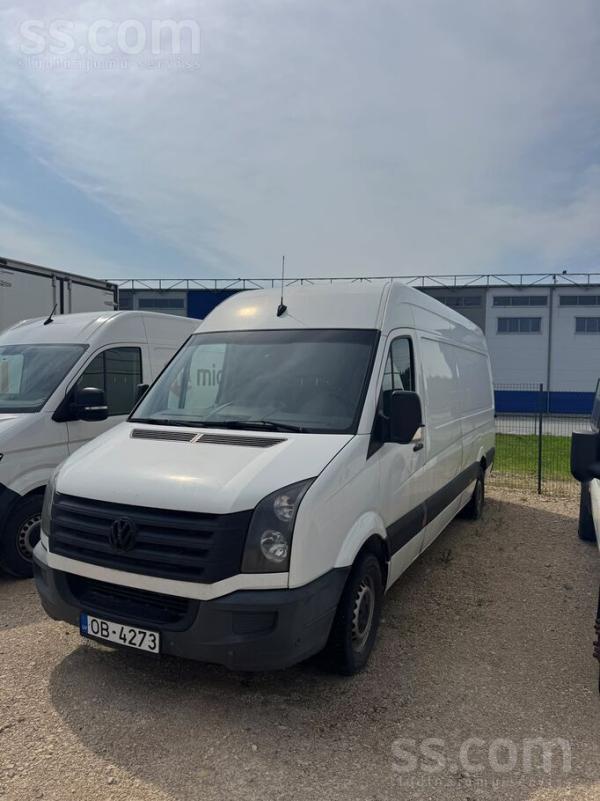 White Volkswagen Crafter 2015 in Riga, with an engine capacity of 2.00 L and mileage of 334 thousand km for 7260 €, photo 1 on AUTOMOTO.COM.LV