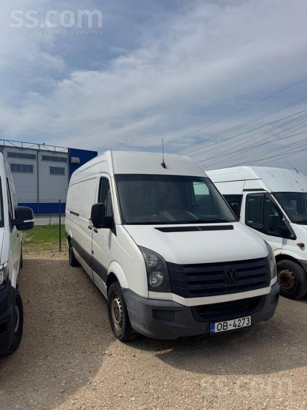 White Volkswagen Crafter 2015 in Riga, with an engine capacity of 2.00 L and mileage of 334 thousand km for 7260 €, photo 4 on AUTOMOTO.COM.LV