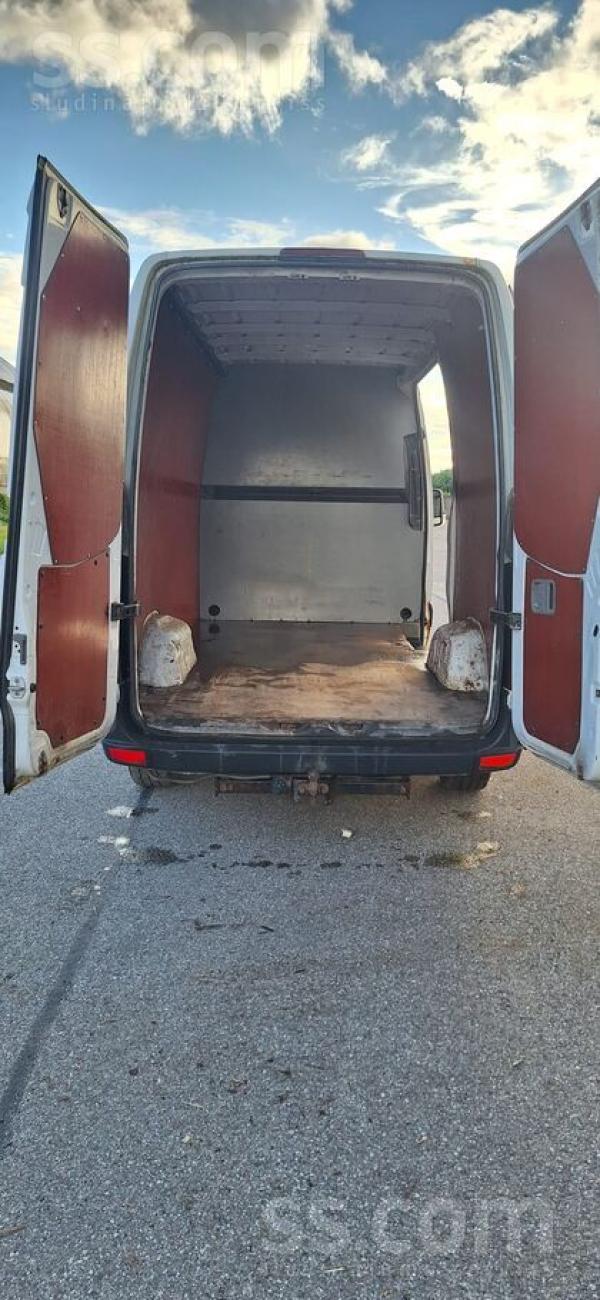 Balts Volkswagen Crafter 2015 Jēkabpils, ar dzinēja tilpumu 2.00 L un nobraukumu 434 tūkst. km par 5500 €, foto 3 vietnē AUTOMOTO.COM.LV