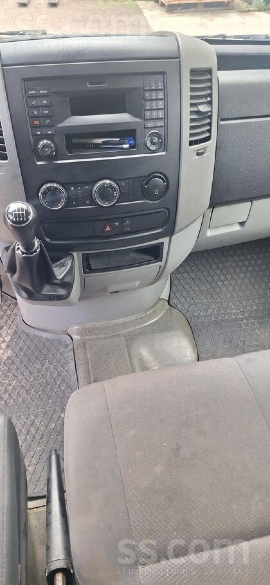 Balts Volkswagen Crafter 2015 Jēkabpils, ar dzinēja tilpumu 2.00 L un nobraukumu 434 tūkst. km par 3900 €, foto 9 vietnē AUTOMOTO.COM.LV