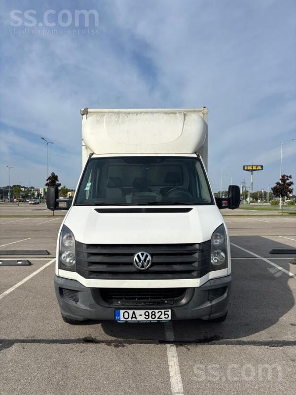 White Volkswagen Crafter 2015 in Riga, with an engine capacity of 2.00 L and mileage of 203 thousand km for 9500 €, photo 5 on AUTOMOTO.COM.LV