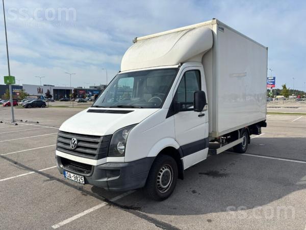 White Volkswagen Crafter 2015 in Riga, with an engine capacity of 2.00 L and mileage of 203 thousand km for 9500 €, photo 6 on AUTOMOTO.COM.LV
