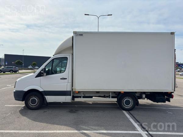 White Volkswagen Crafter 2015 in Riga, with an engine capacity of 2.00 L and mileage of 203 thousand km for 9500 €, photo 10 on AUTOMOTO.COM.LV
