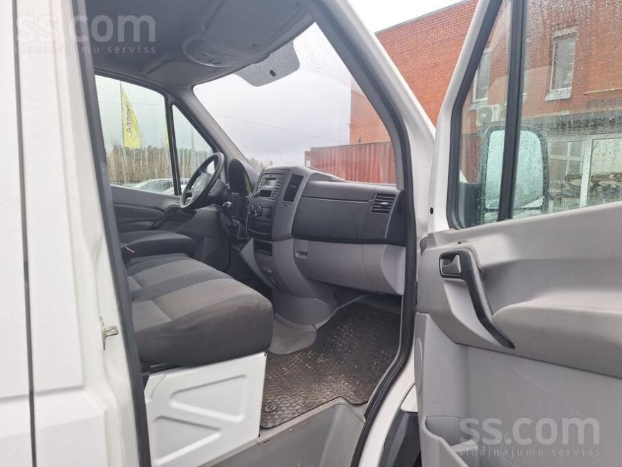 Balts Volkswagen Crafter 2016 Jelgava, ar dzinēja tilpumu 2.00 L un nobraukumu 261 tūkst. km par 8900 €, foto 8 vietnē AUTOMOTO.COM.LV