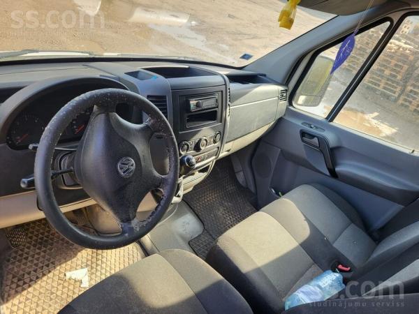 Balts Volkswagen Crafter 2016 Cēsis, ar dzinēja tilpumu 2.00 L un nobraukumu 401 tūkst. km par 2100 €, foto 5 vietnē AUTOMOTO.COM.LV