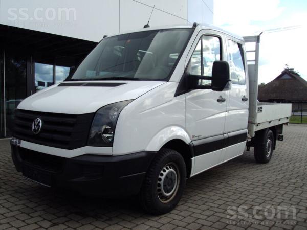 White Volkswagen Crafter 2016 in Riga, with an engine capacity of 2.00 L and mileage of 118 thousand km for 16000 €, photo 1 on AUTOMOTO.COM.LV
