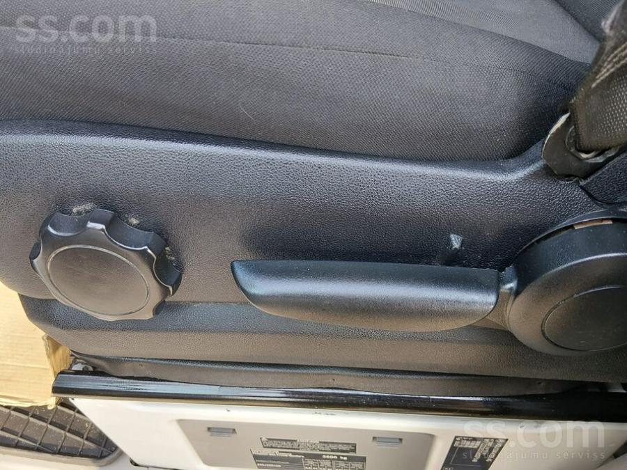 Balts Volkswagen Crafter 2016 Kuldīga, ar dzinēja tilpumu 2.00 L un nobraukumu 341 tūkst. km par 8950 €, foto 18 vietnē AUTOMOTO.COM.LV