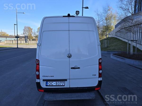 Balts Volkswagen Crafter 2016 Rīga, ar dzinēja tilpumu 2.00 L un nobraukumu 226 tūkst. km par 18900 €, foto 3 vietnē AUTOMOTO.COM.LV