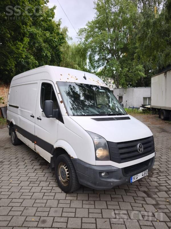 White Volkswagen Crafter 2016 in Riga, with an engine capacity of 2.00 L and mileage of 458 thousand km for 4500 €, photo 4 on AUTOMOTO.COM.LV