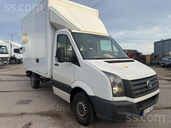 White Volkswagen Crafter 2016 in Riga, with an engine capacity of 2.00 L and mileage of 331 thousand km for 8300 €, photo 1 on AUTOMOTO.COM.LV