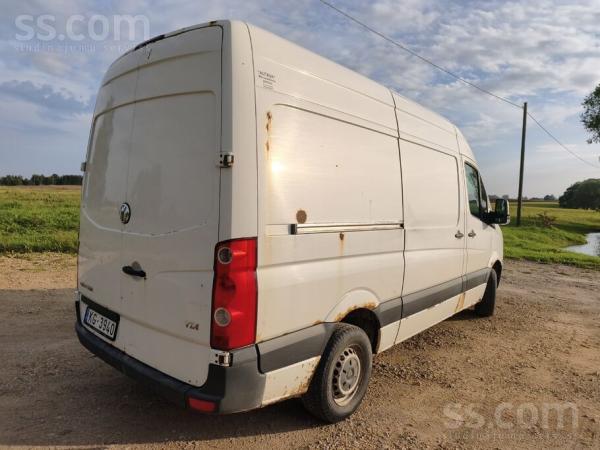 White Volkswagen Crafter 2016 in Riga, with an engine capacity of 2.00 L and mileage of 516 thousand km for 2420 €, photo 6 on AUTOMOTO.COM.LV