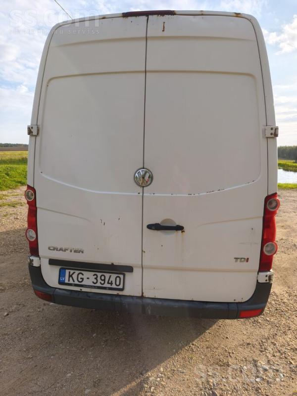 White Volkswagen Crafter 2016 in Riga, with an engine capacity of 2.00 L and mileage of 516 thousand km for 2420 €, photo 7 on AUTOMOTO.COM.LV