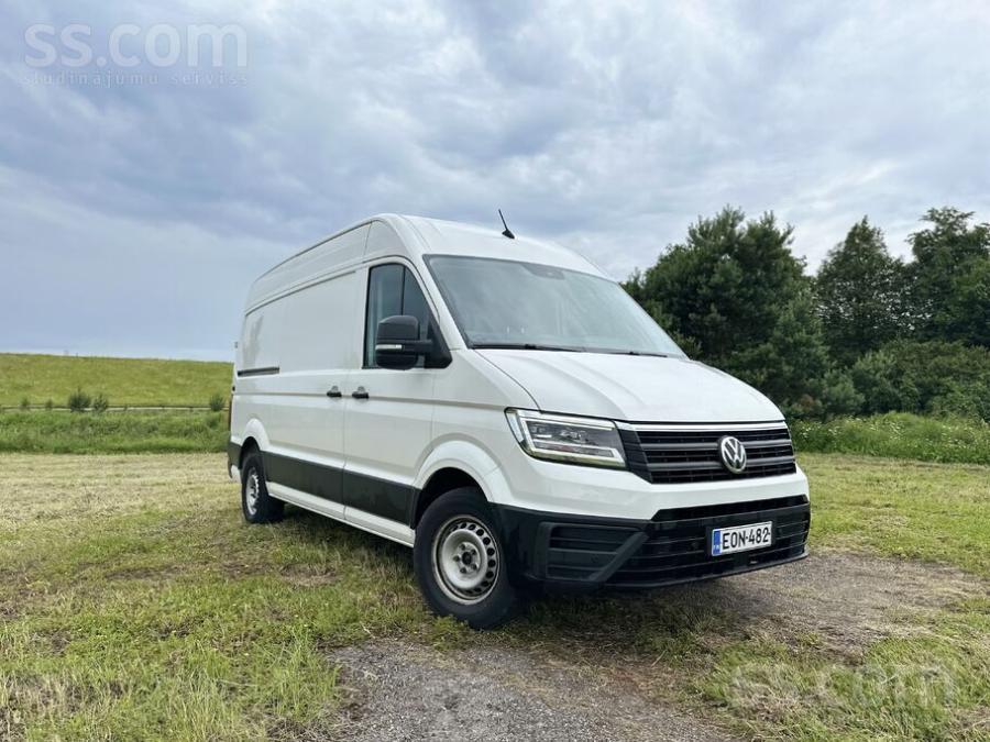 White Volkswagen Crafter 2017 in Riga, with an engine capacity of 2.00 L and mileage of 229 thousand km for 16950 €, photo 1 on AUTOMOTO.COM.LV