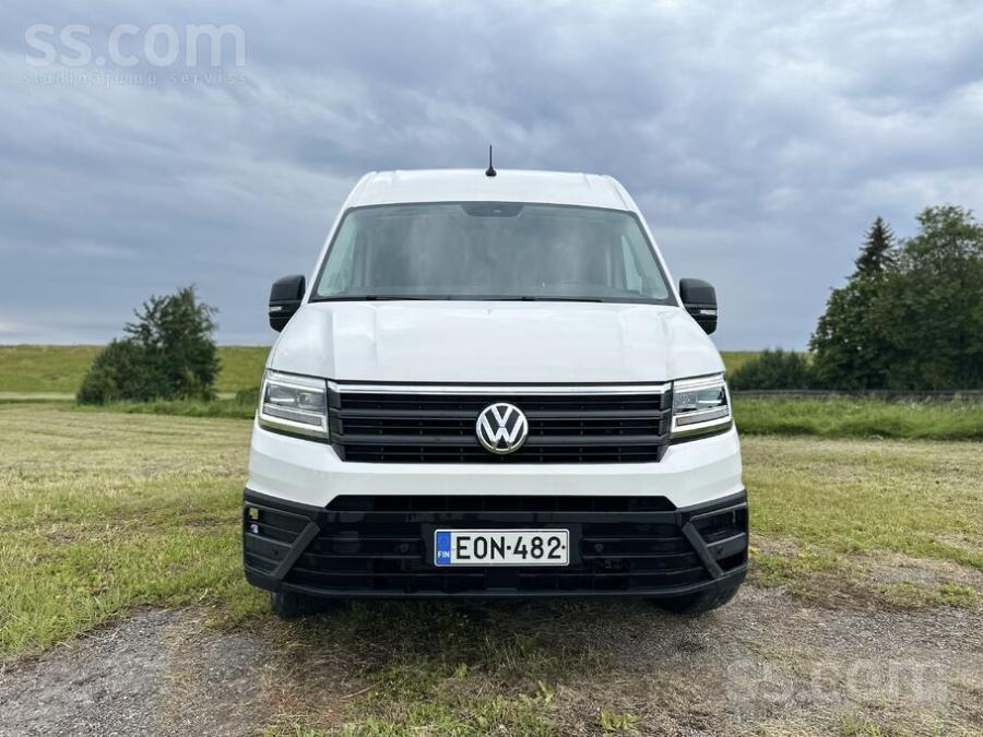 White Volkswagen Crafter 2017 in Riga, with an engine capacity of 2.00 L and mileage of 229 thousand km for 16950 €, photo 5 on AUTOMOTO.COM.LV