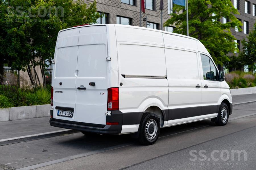 Balts Volkswagen Crafter 2017 Rīga, ar dzinēja tilpumu 2.00 L un nobraukumu 293 tūkst. km par 10990 €, foto 7 vietnē AUTOMOTO.COM.LV