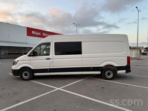 White Volkswagen Crafter 2017 in Valmiera, with an engine capacity of 2.00 L and mileage of 657 thousand km for 10900 €, photo 3 on AUTOMOTO.COM.LV