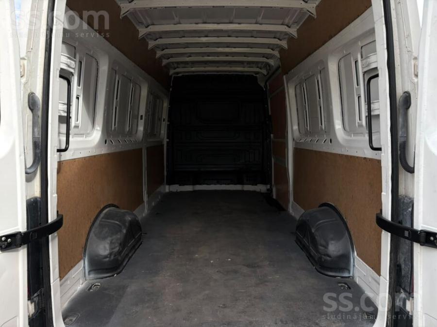 Balts Volkswagen Crafter 2017 Jelgava, ar dzinēja tilpumu 2.00 L un nobraukumu 254 tūkst. km par 13500 €, foto 13 vietnē AUTOMOTO.COM.LV