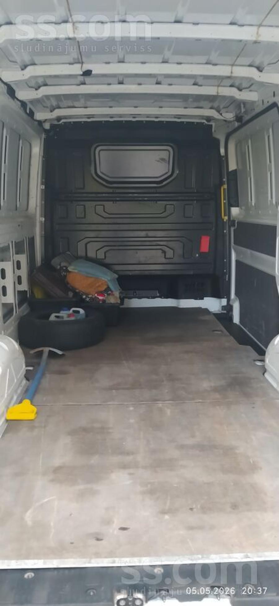 Balts Volkswagen Crafter 2018 Rīga, ar dzinēja tilpumu 2.00 L un nobraukumu 206 tūkst. km par 13950 €, foto 11 vietnē AUTOMOTO.COM.LV