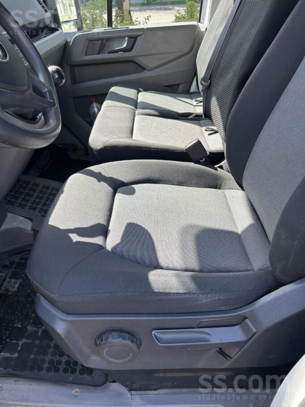 Balts Volkswagen Crafter 2018 Rīga, ar dzinēja tilpumu 2.00 L un nobraukumu 107 tūkst. km par 15800 €, foto 7 vietnē AUTOMOTO.COM.LV
