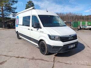 White Volkswagen Crafter 2018 in Ogre, with an engine capacity of 2.00 L and mileage of 272 thousand km for 20000 €, photo 7 on AUTOMOTO.COM.LV