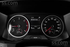 White Volkswagen Crafter 2018 in Riga, with an engine capacity of 2.00 L and mileage of 274 thousand km for 15300 €, photo 11 on AUTOMOTO.COM.LV